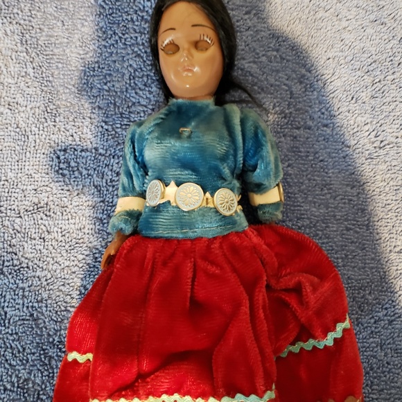Accents | Vintage Native American Girl Woman Folk Art Yell | Poshmark